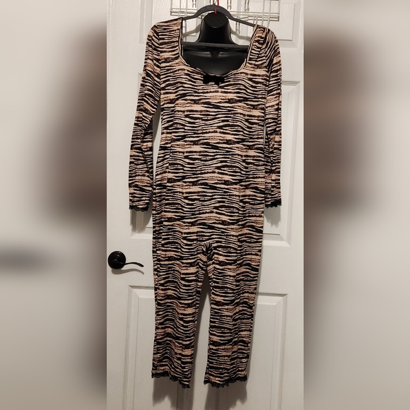 Fashion Nova | Intimates & Sleepwear | Fashion Nova Zebra Print Pajama ...